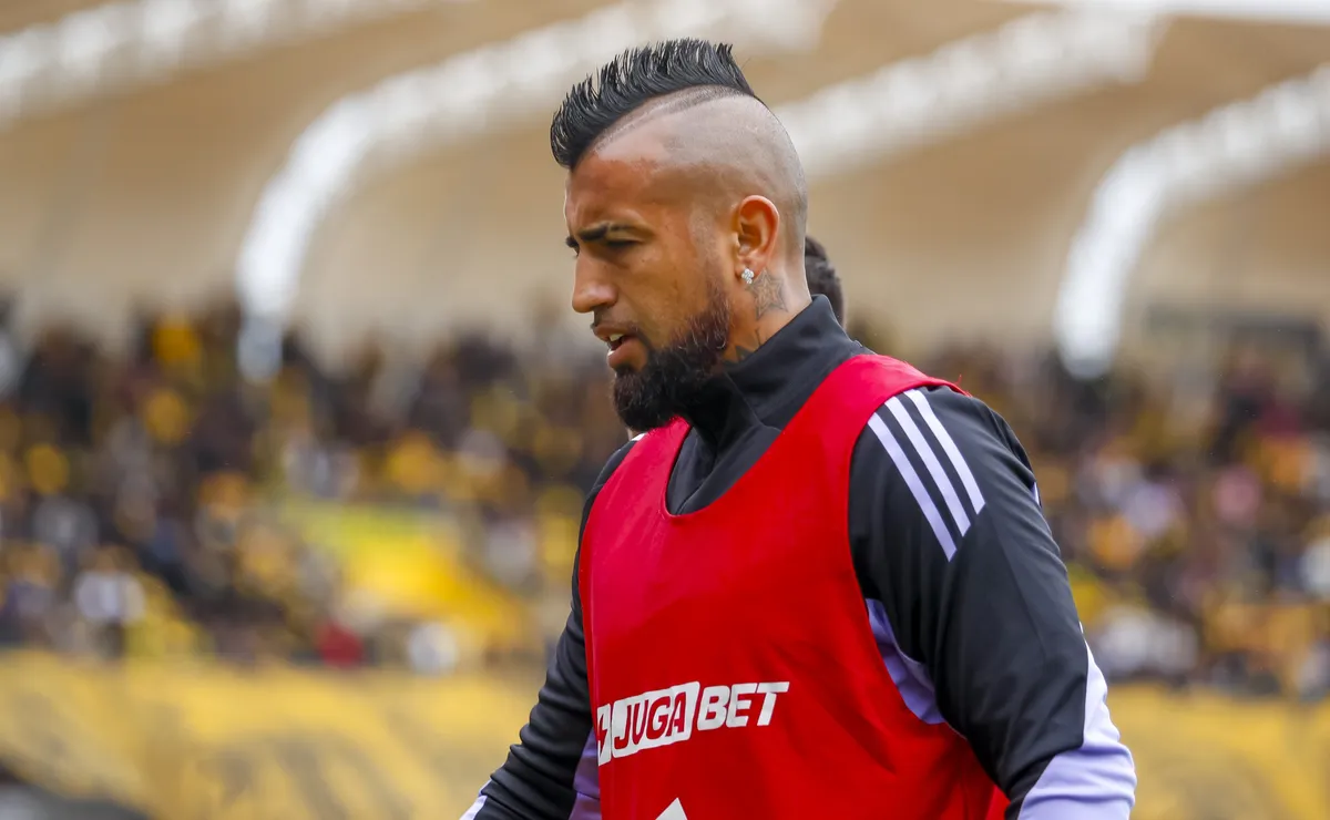 Revelan novedades sobre la continuidad de Arturo Vidal en Colo Colo