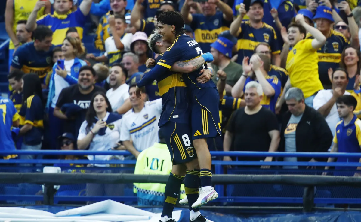 Hinchas de Boca reaccionan a palabras de Carlos Palacios - DaleAlbo
